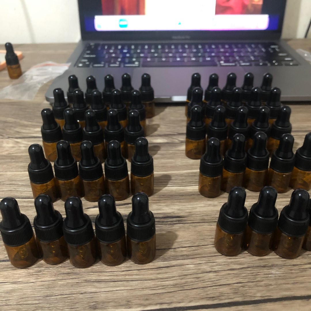 Small Vials Bottles for Oil/Scent Samples, Furniture & Home Living ...