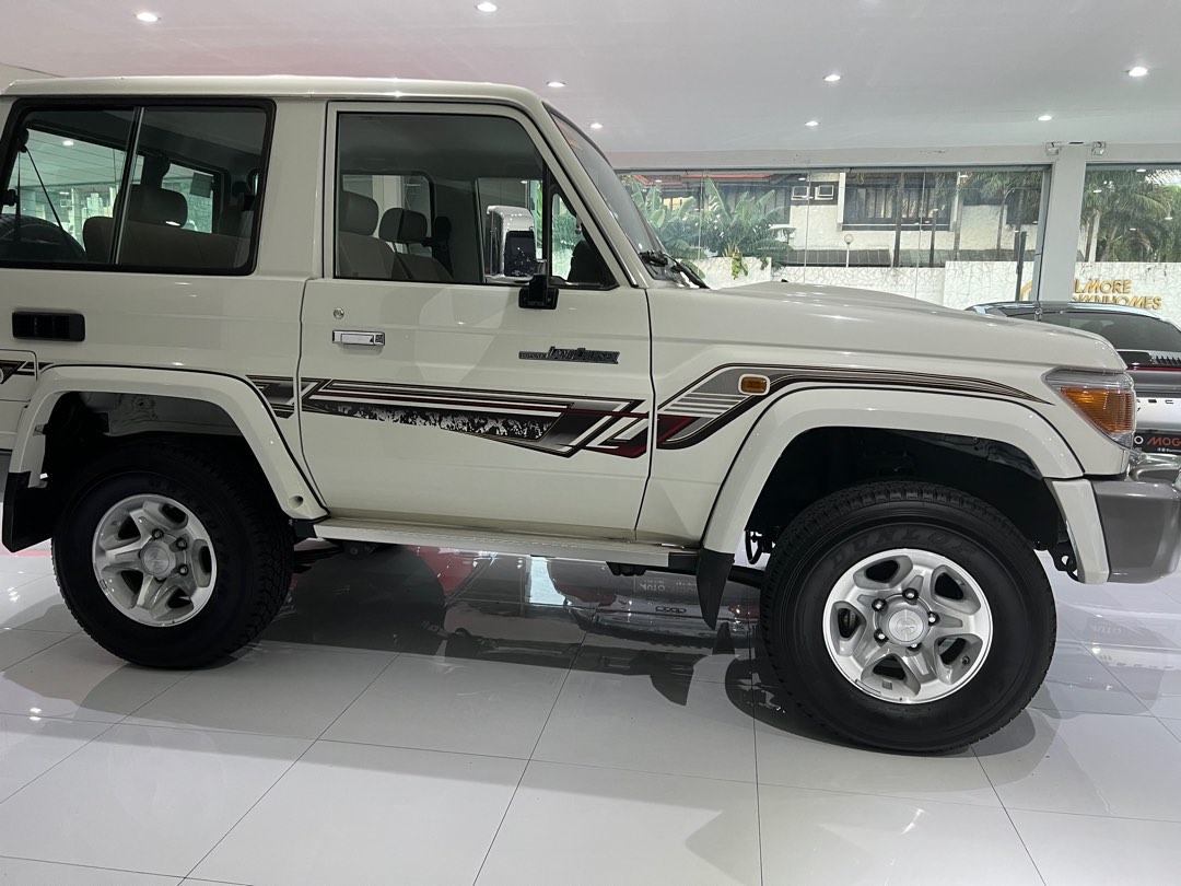 Toyota Land Cruiser LC71 LC76 LX Manual, Cars for Sale, New Cars on Carousell