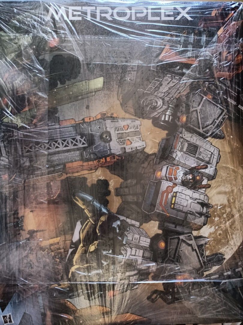 Transformers metroplex, Hobbies & Toys, Toys & Games on Carousell