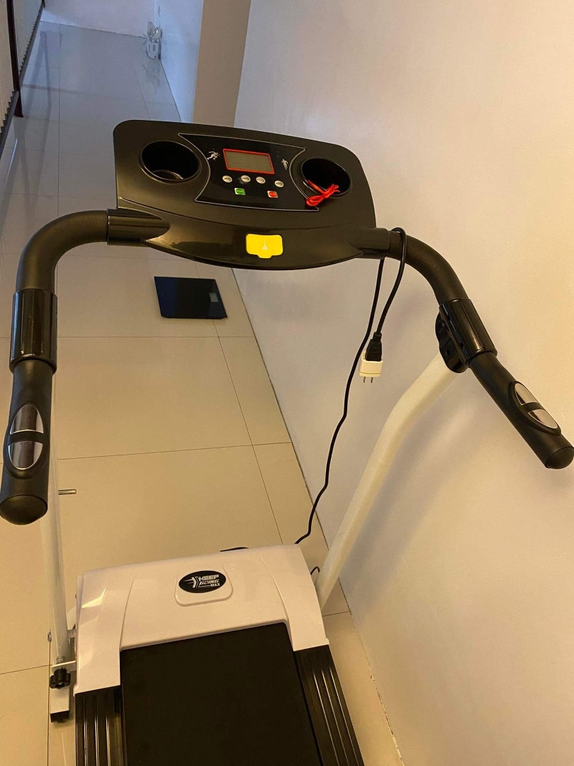 Treadmill, Sports Equipment, Exercise & Fitness, Cardio & Fitness ...