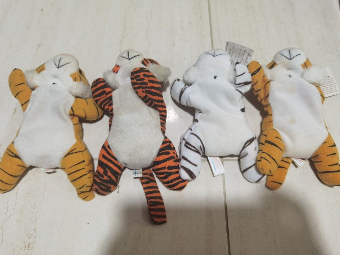 Vintage Esso Tiger Set of 4, Hobbies & Toys, Toys & Games on Carousell