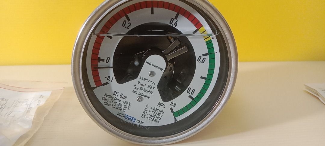 WIKA 233.52.100 GDM-100 Analog Hybrid gas or liquid density Gauge ...