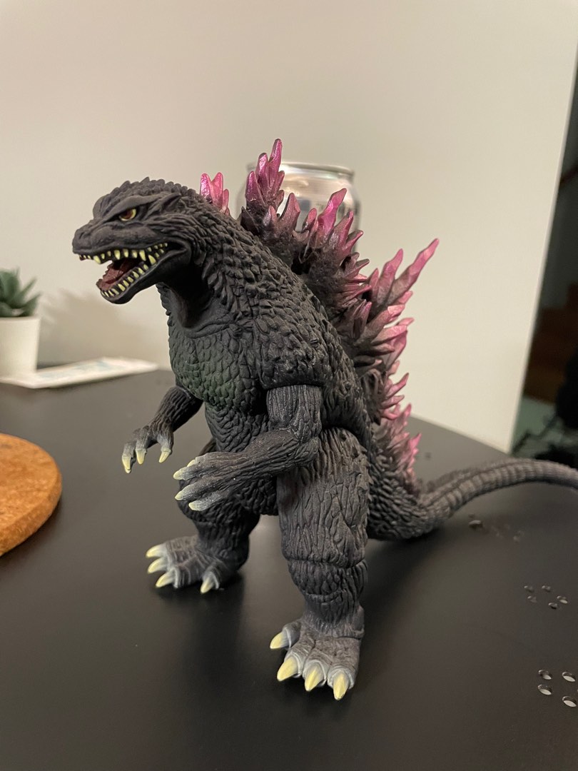 Bandai GODZILLA 8inch long, Hobbies & Toys, Toys & Games on Carousell