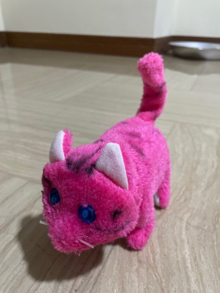 Toy battery operated cat, Pet Supplies, Homes & Other Pet Accessories ...