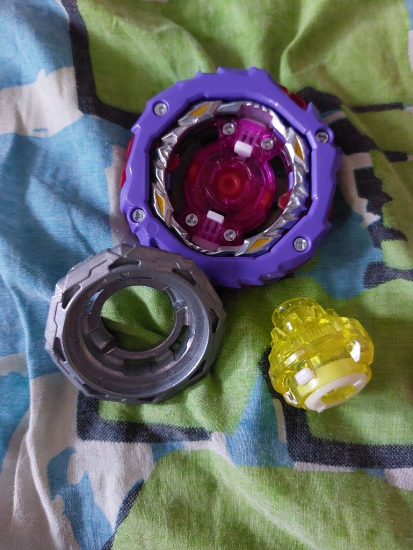 Beyblade Burst DB B-190 Roar Bahamut Giga Moment -10 custom combo ...