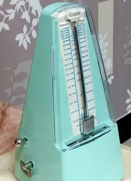 Brand New Nikko Metronome Pearl Blue, Hobbies & Toys, Music & Media ...