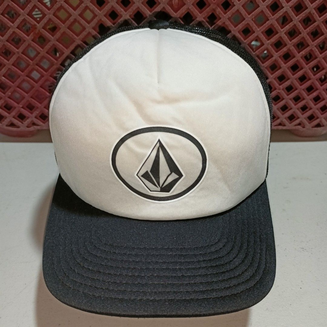 VOLCOM trucker cap, Men's Fashion, Watches & Accessories, Caps & Hats ...