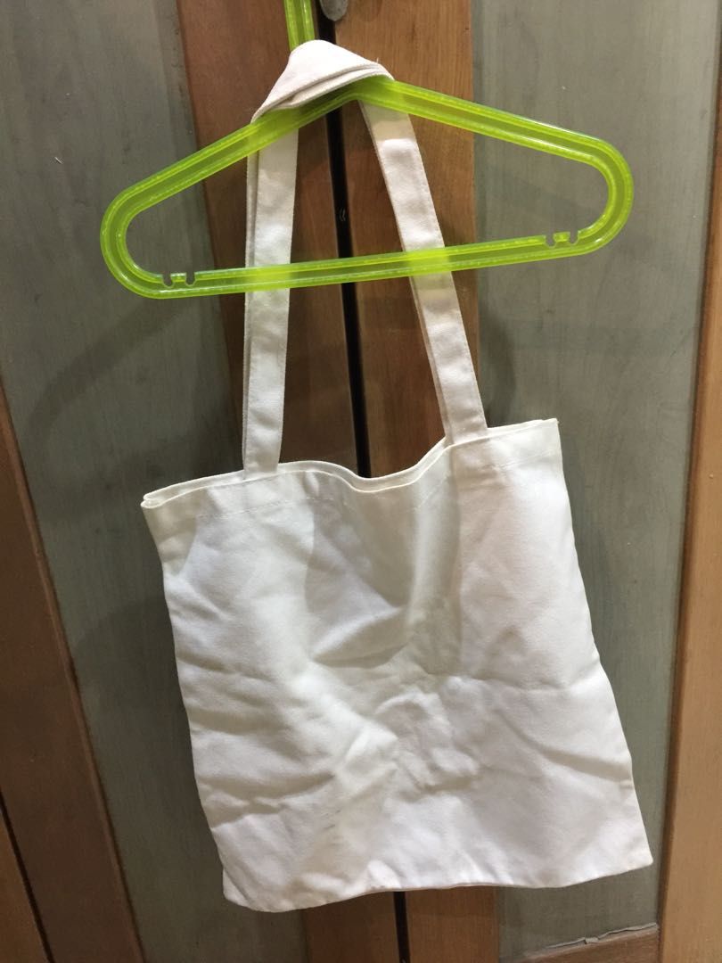 Catcha Cactus Tote, Women's Fashion, Bags & Wallets, Shoulder Bags on ...