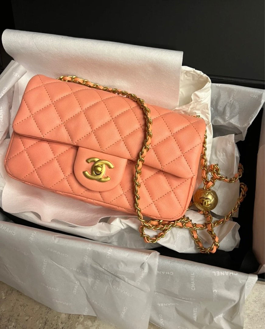 全新 23c Chanel classic gold ball flap bag mini20cm金球, 名牌, 手袋及銀包 - Carousell