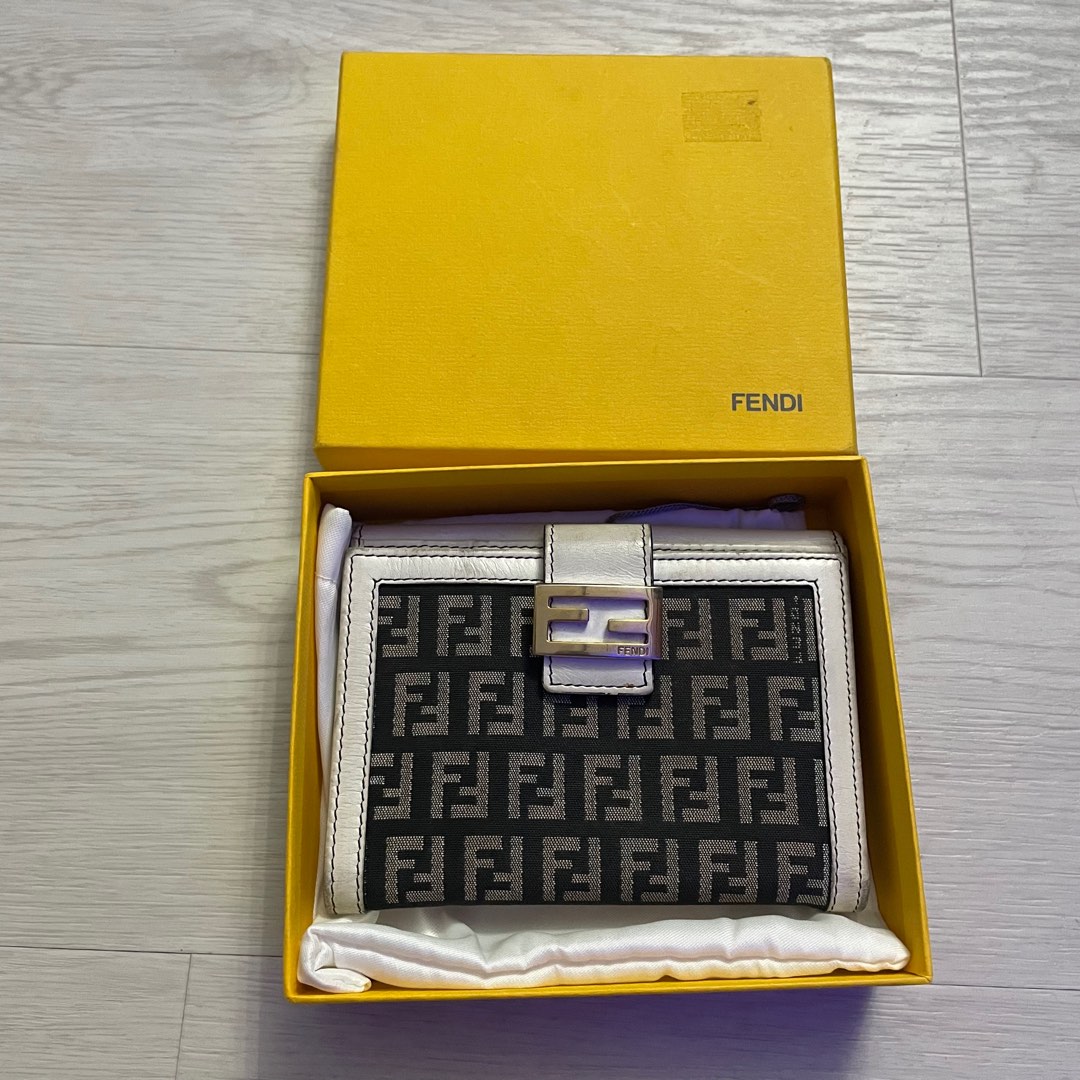 (LBS) FF Logo Double Bill Fold Wallets (White/Black) , Luxury, Bags ...