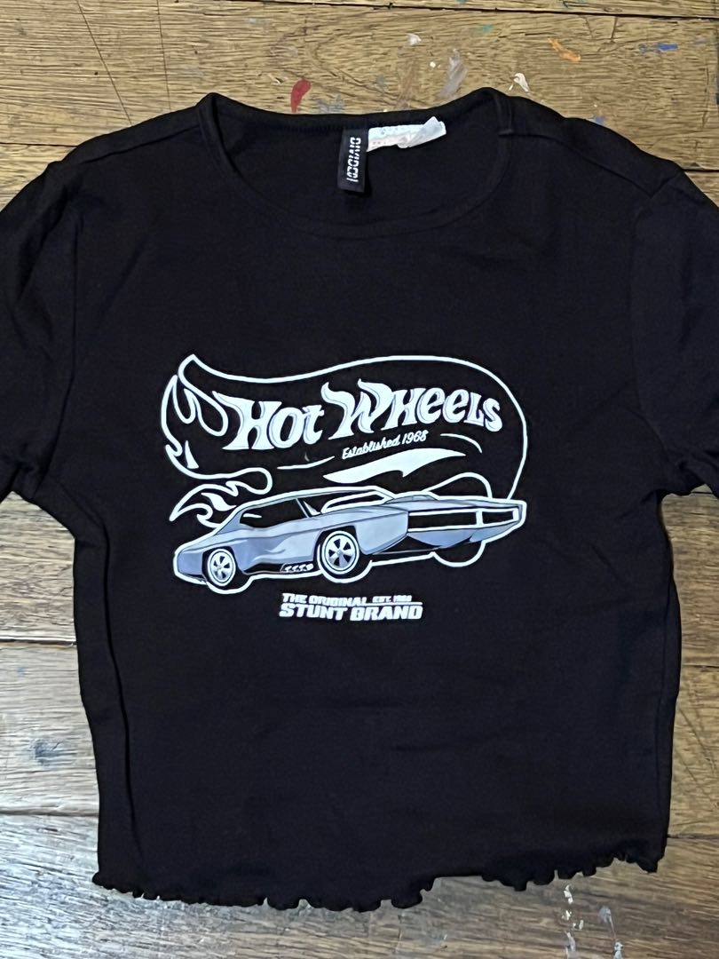 H&M Hot Wheels Cropped Long Sleeve, Women's Fashion, Tops, Longsleeves ...