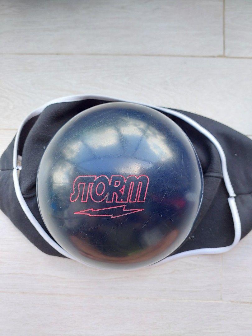 IQ Tour Edition 14lb Symmetrical Solid Reactive Bowling Ball, Sports ...