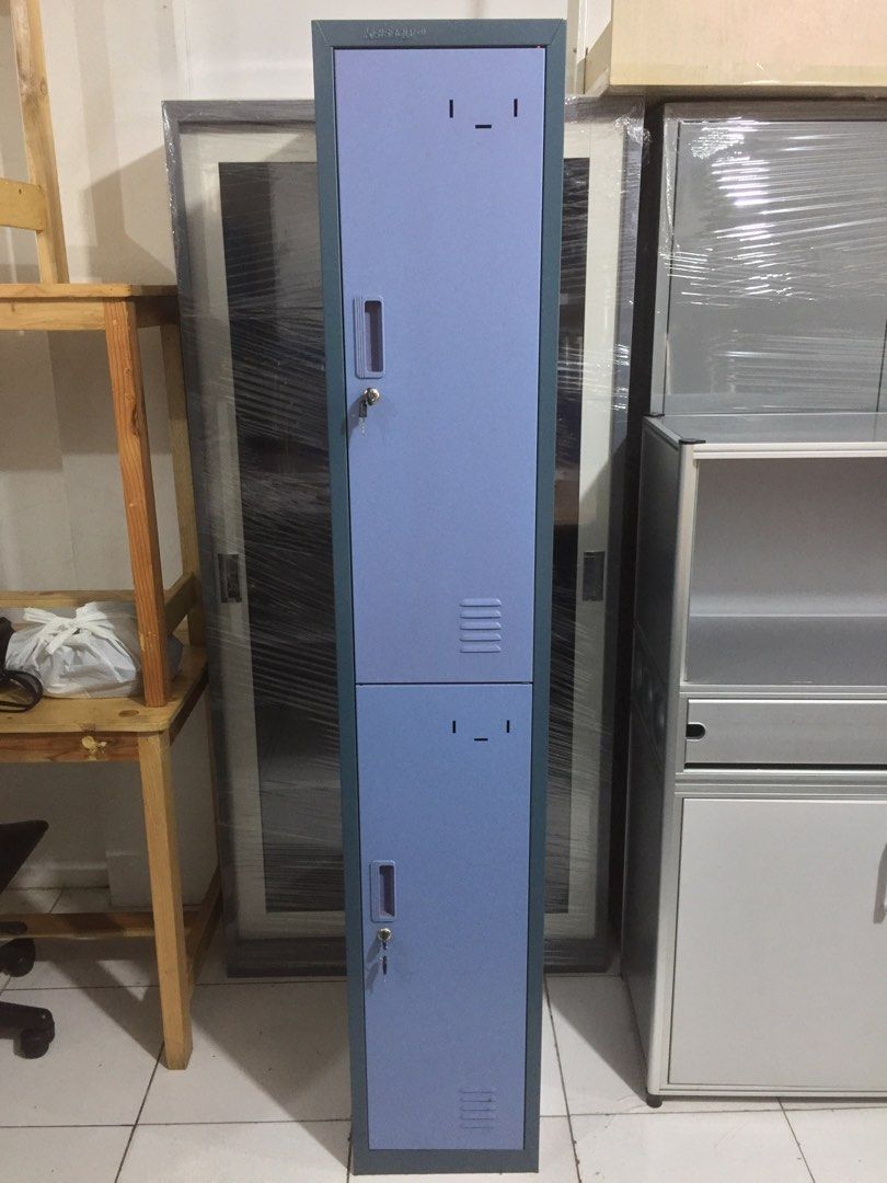 Loker besi Krisbow/Lion, Perabotan Rumah di Carousell