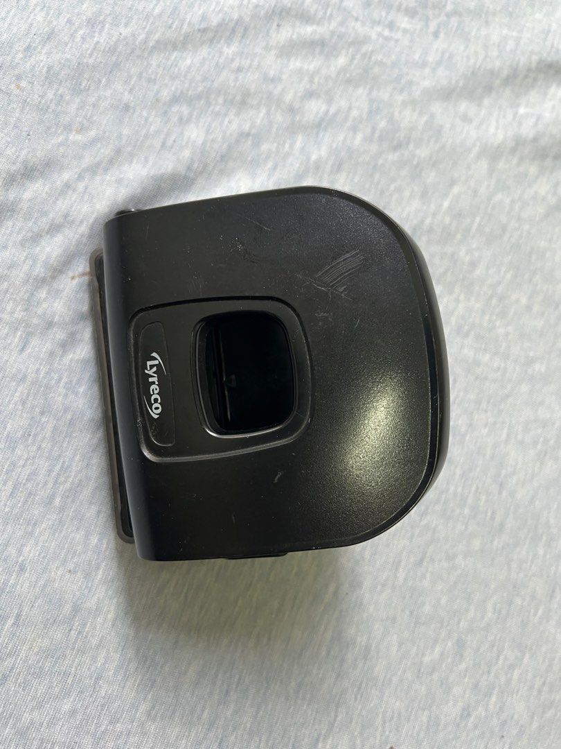 Lyreco Large Hole Paper Puncher (Heavy Duty), Hobbies & Toys ...