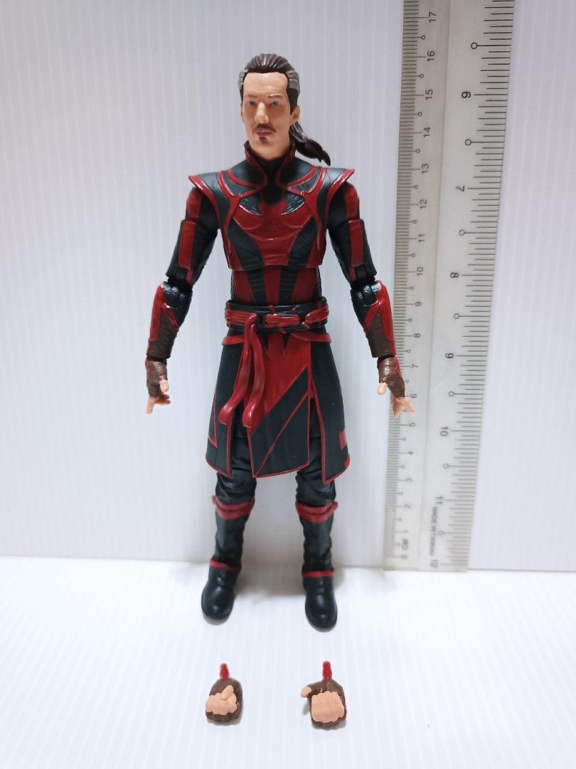 Marvel Legends Dr Strange Multiverse of Madness Defender Strange with ...