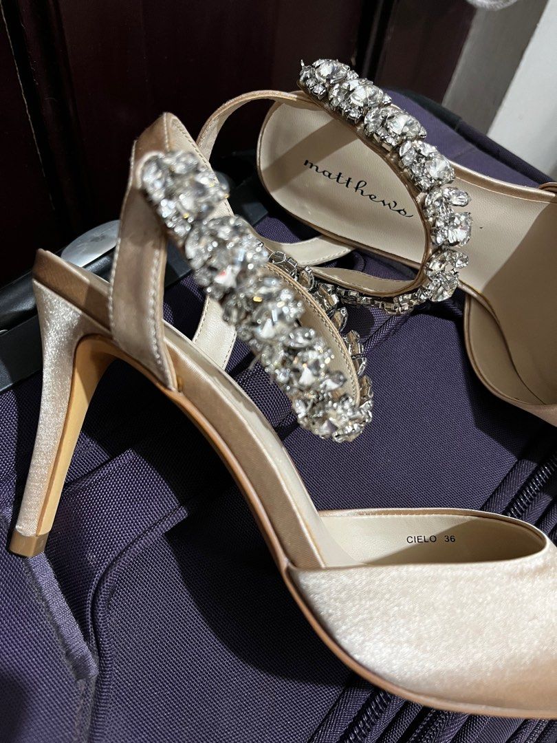 Matthews Heels, Women's Fashion, Footwear, Heels on Carousell