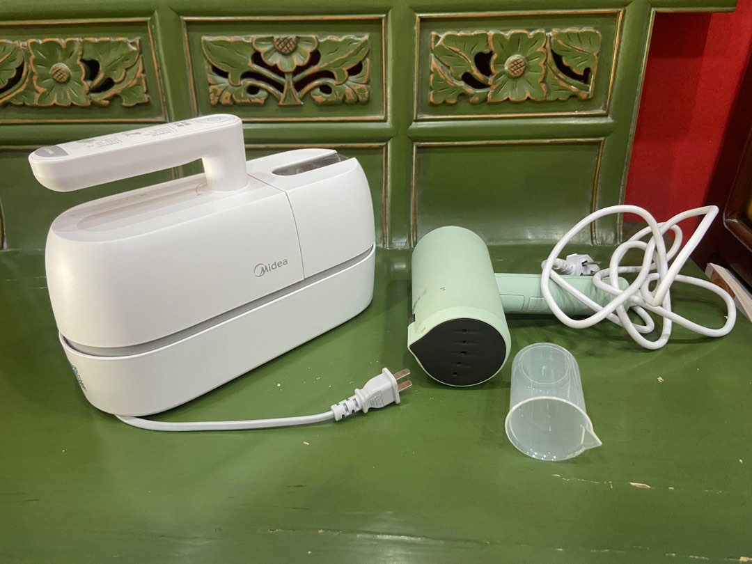 Midea B5D Wireless UV Mite Vacuum Cleaner and Portable iron steamer ...
