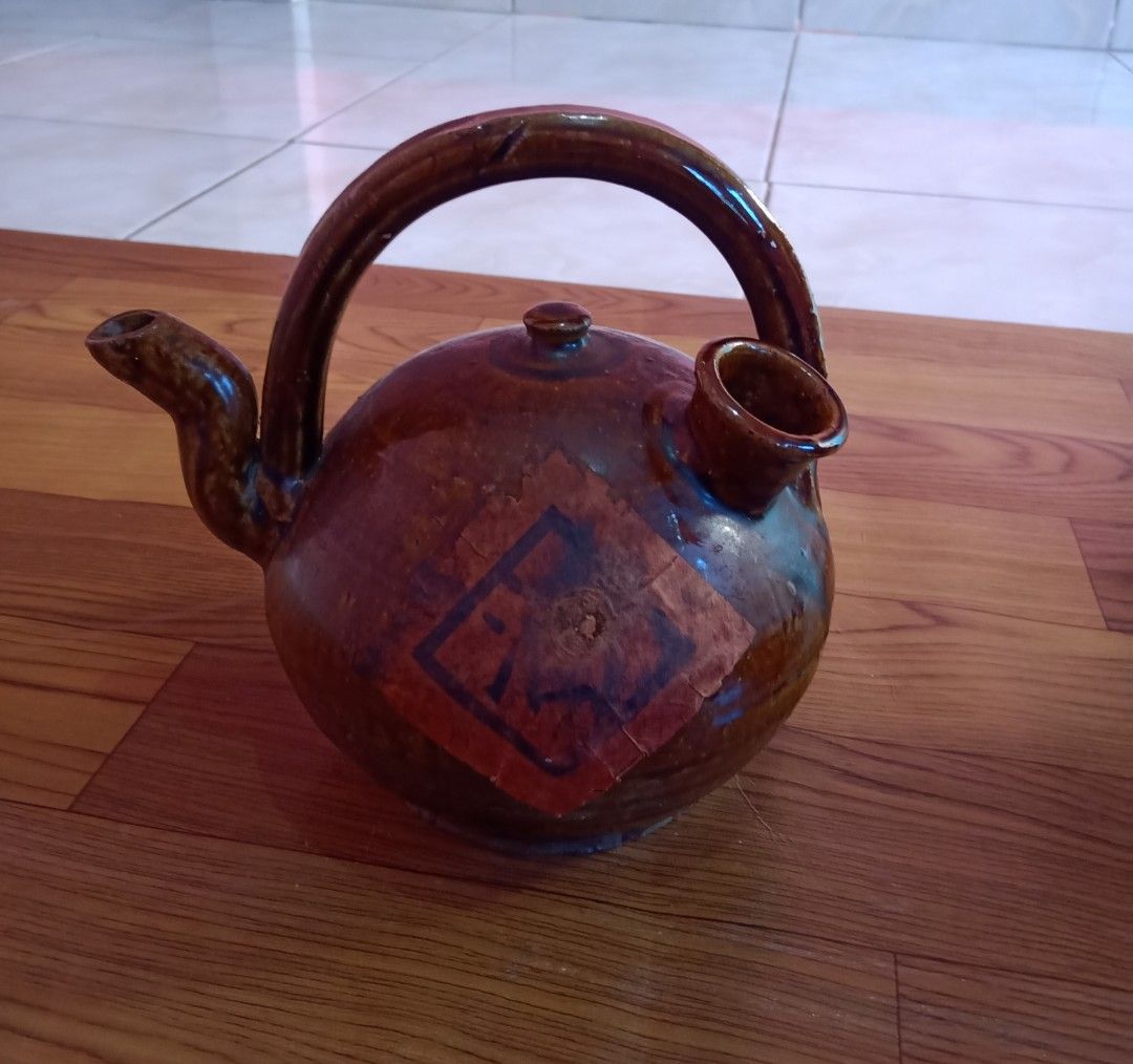 Old teapot, Furniture & Home Living, Kitchenware & Tableware, Coffee ...