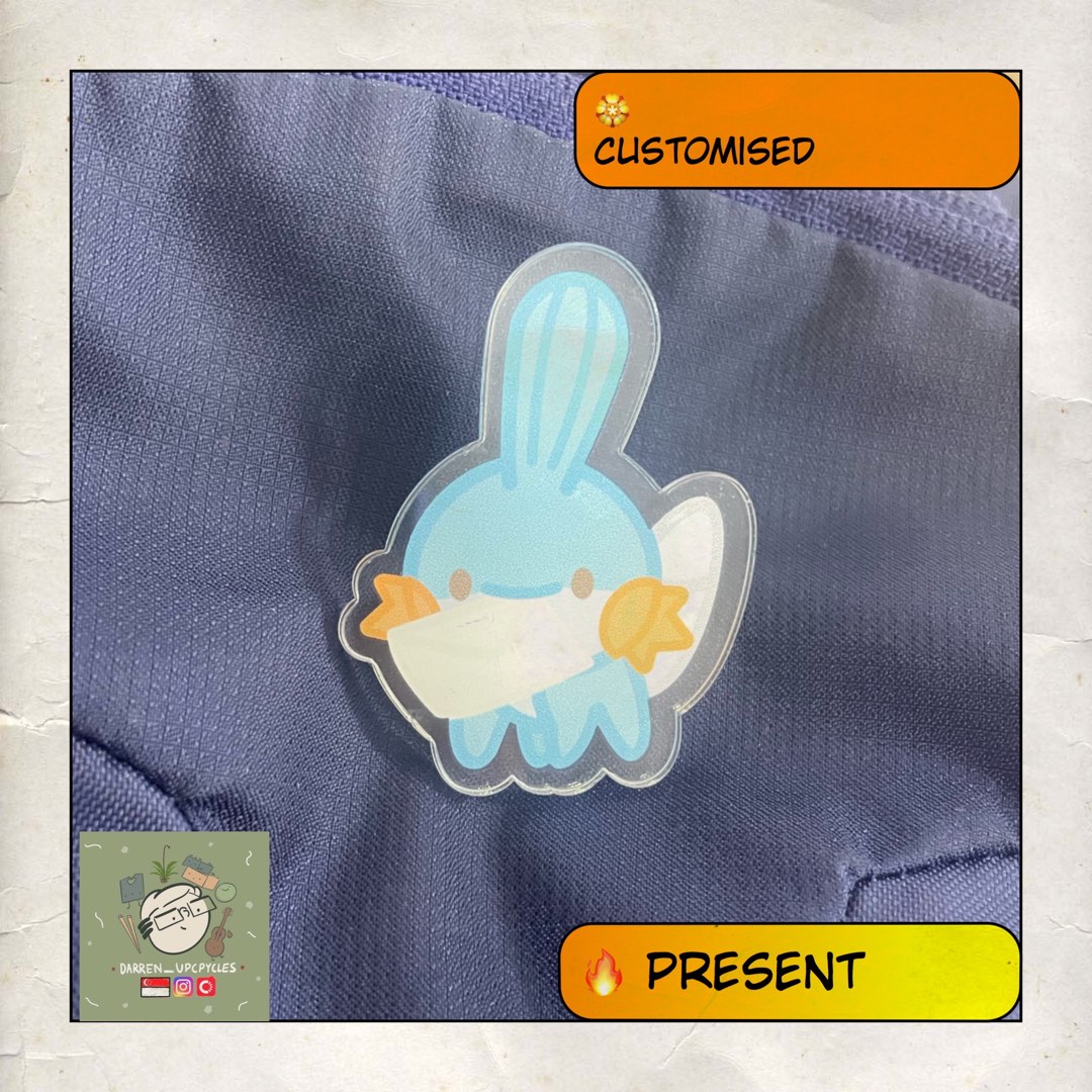 Pokemon pin - Mudkip biting a letter (brand new with wrapping ...
