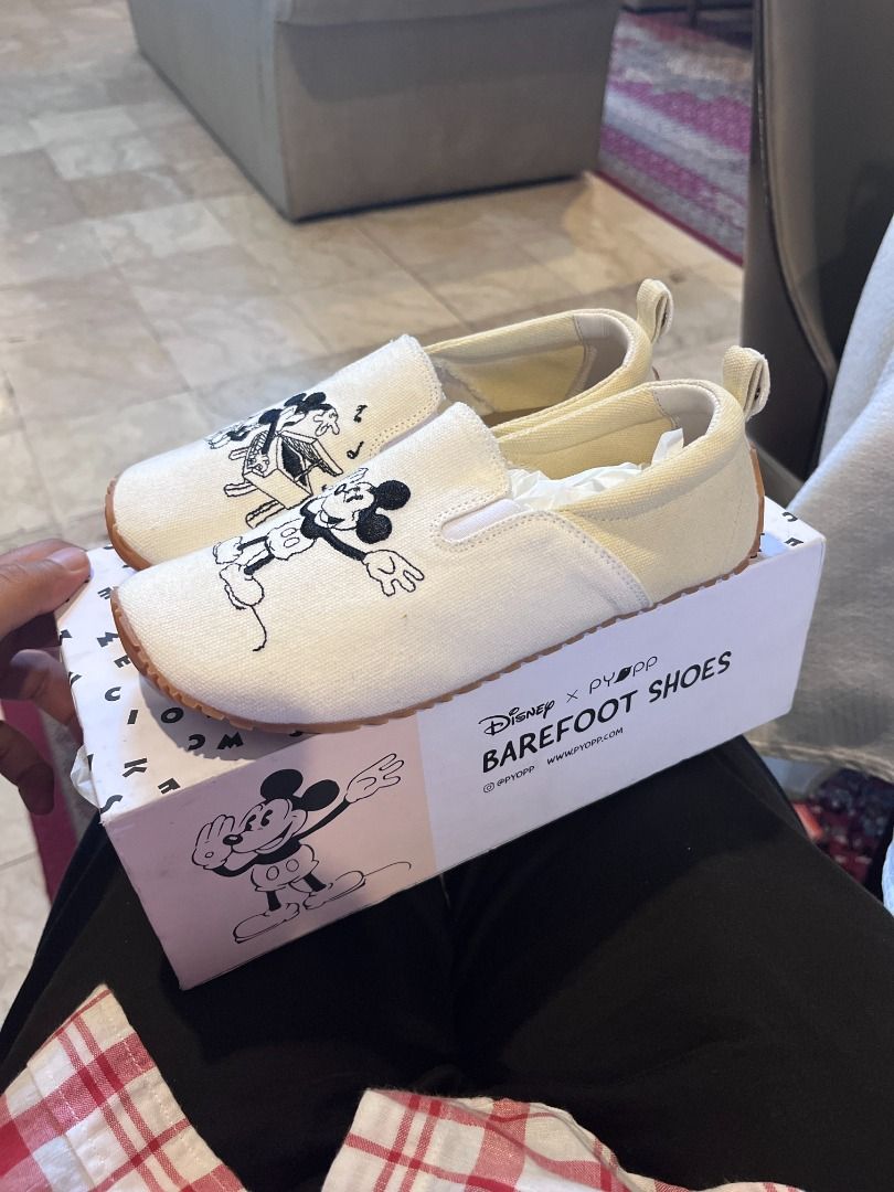 Sepatu anak gemes Pyopp x Disney Heritage barefoot shoes mickey mouse ...