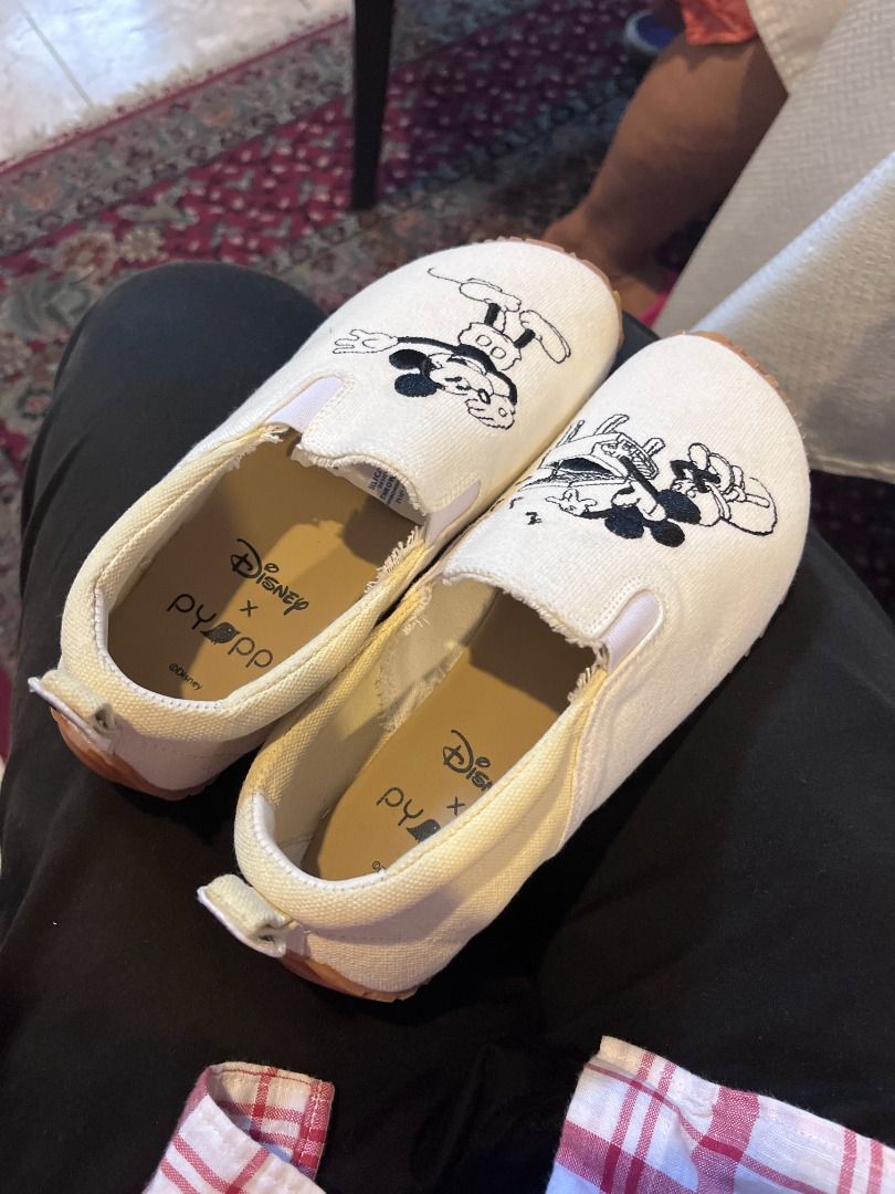 Sepatu anak gemes Pyopp x Disney Heritage barefoot shoes mickey mouse ...