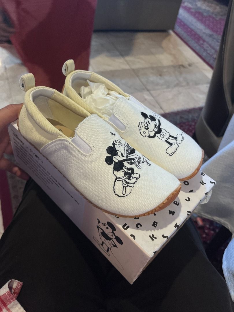 Sepatu anak gemes Pyopp x Disney Heritage barefoot shoes mickey mouse ...