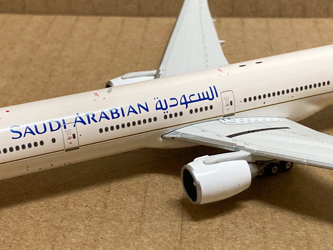 [RARE] 1:400 Saudi Arabian 'السعودية' B777-300ER (HZ-AK13) by Phoenix ...