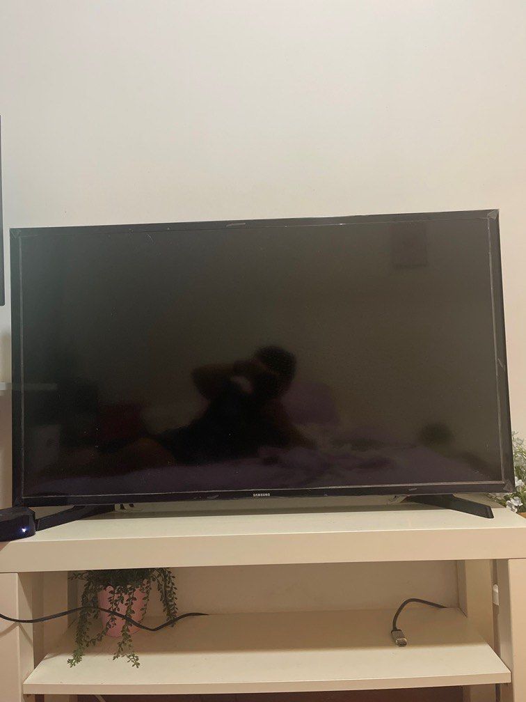 Samsung Smart TV 40 inches full HD 1080P, TV & Home Appliances, TV ...