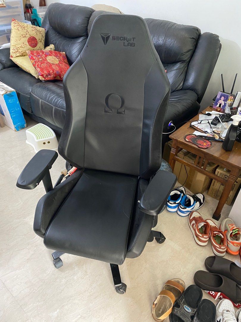 Secret lab gaming chair, Furniture & Home Living, Furniture, Chairs on ...