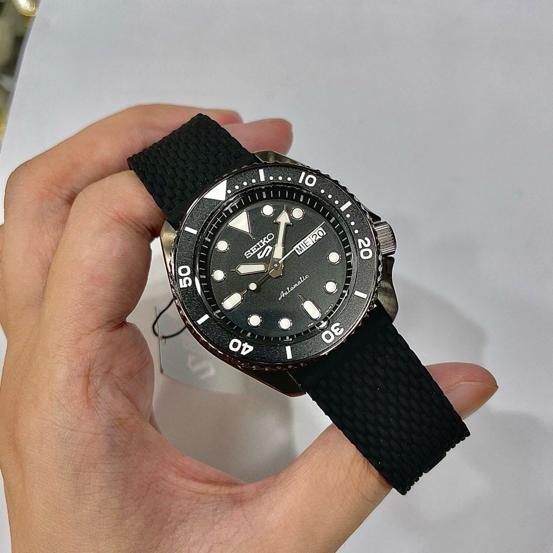 Seiko All Black PVD 5KX on silicone rubber strap SRPD65K2, Men's ...