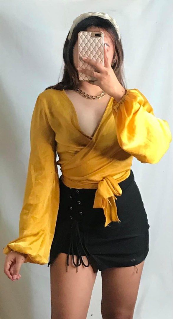 SHEIN GOLD WRAP AROUND TOP, Women's Fashion, Tops, Longsleeves on Carousell