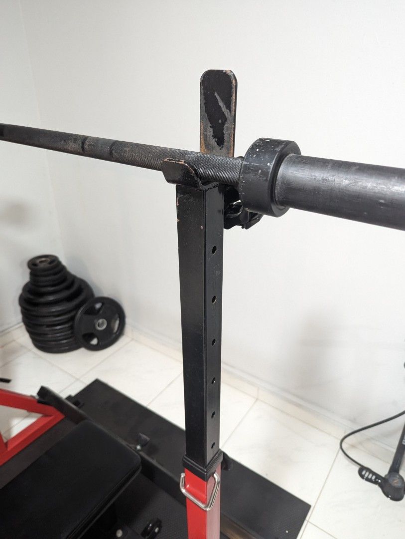 Squat rack with bar, bench, mat, Sports Equipment, Exercise & Fitness ...