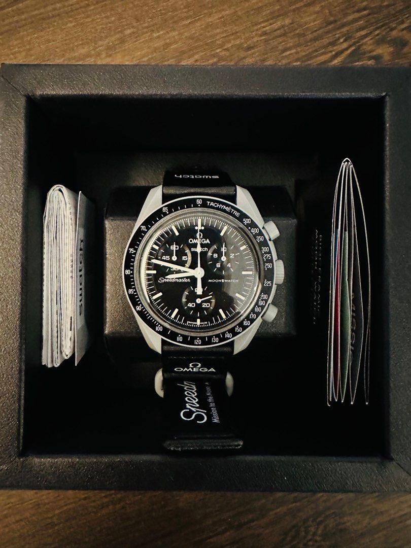 Swatch x Omega Moonswatch Mission to the Moon (S033M100), Luxury, Watches on Carousell