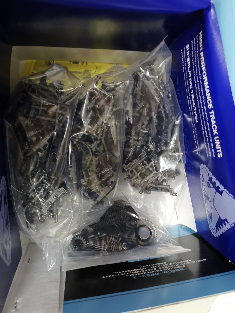 Tamiya 58704 Toyota land cruiser 40, Hobbies & Toys, Toys & Games on ...