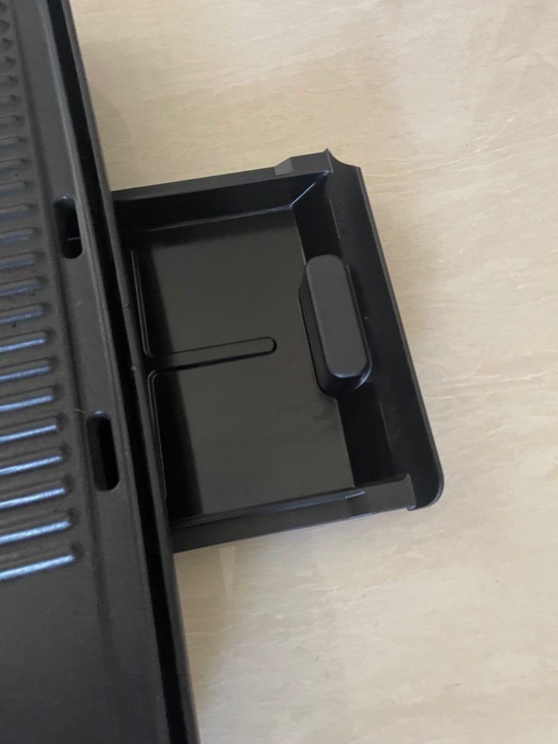Tefal table grill with multiple heat level settings, almost new!, TV ...