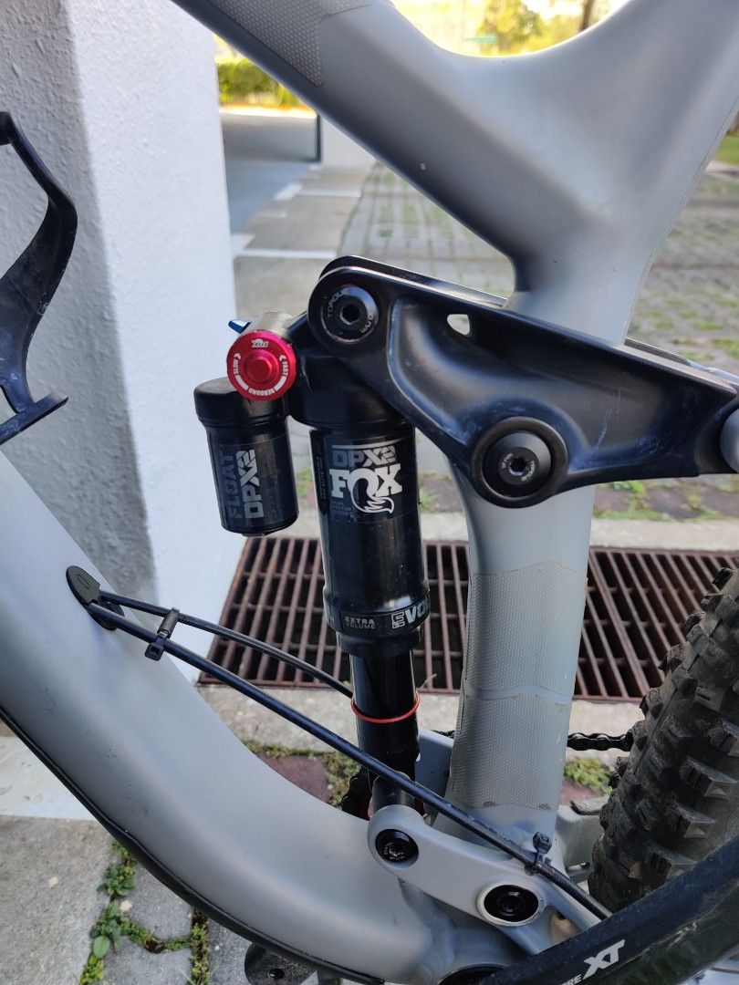 Trek Fuel 2020 Custom colour and parts, Sports Equipment, Bicycles ...