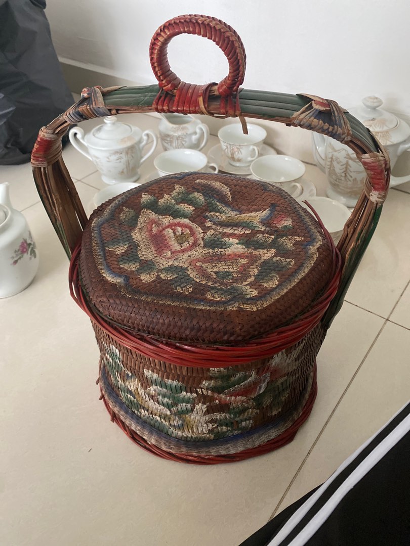 vintage ratten basket, Hobbies & Toys, Memorabilia & Collectibles ...