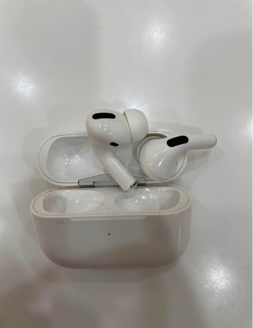 Airpods Pro 1st Gen, Audio, Earphones on Carousell