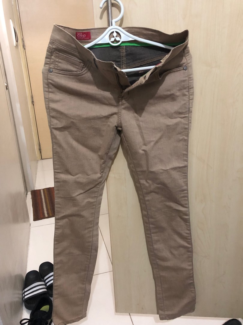 Bench chinos, Men's Fashion, Bottoms, Chinos on Carousell