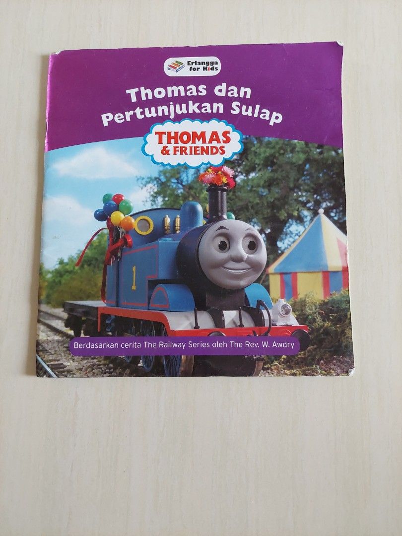 Buku cerita Thomas, Buku & Alat Tulis, Buku Anak-Anak di Carousell