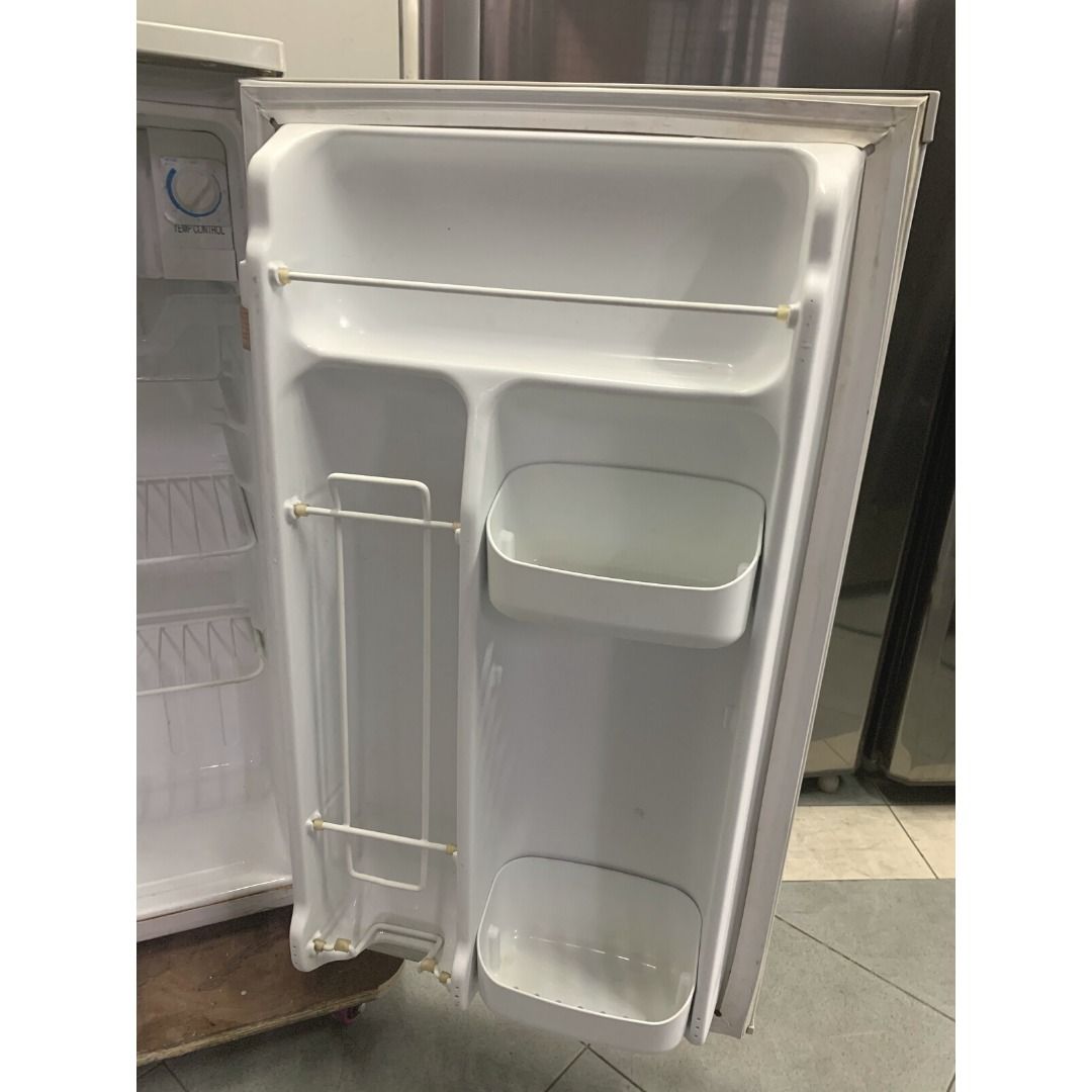BUY NOW! LG 94L Mini Bar Fridge_GR-131SSF (92408), TV & Home Appliances ...