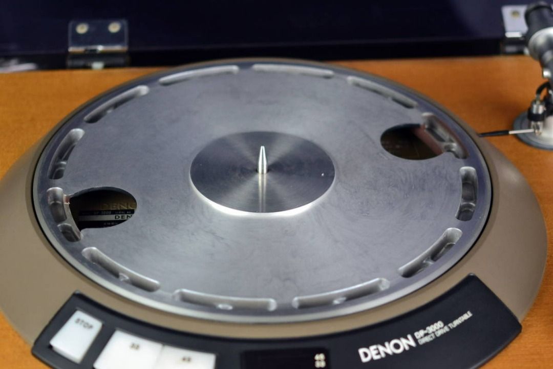 DENON Denon record player DP-3700F turntable, 音響器材, 其他音響配件及設備 - Carousell