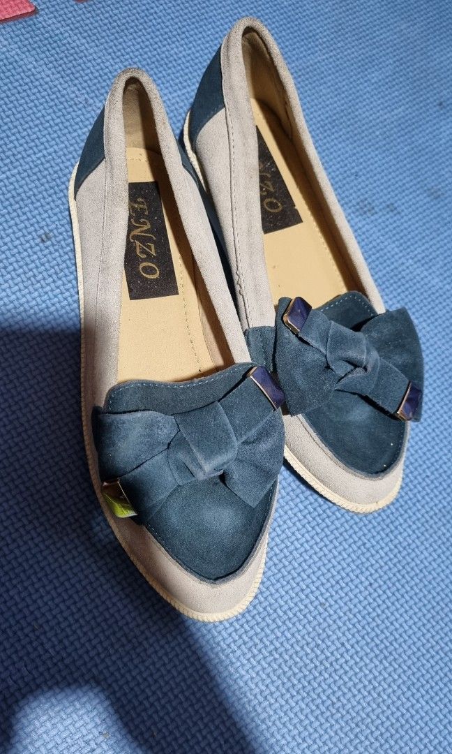 Enzo size 7 #11nov, Women's Fashion, Footwear, Flats & Sandals on Carousell