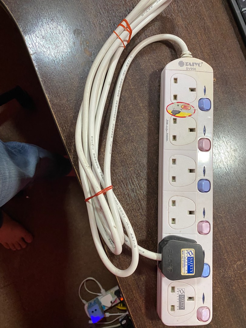 Extension Socket 6 way. 3 metre wire, TV & Home Appliances, Electrical ...