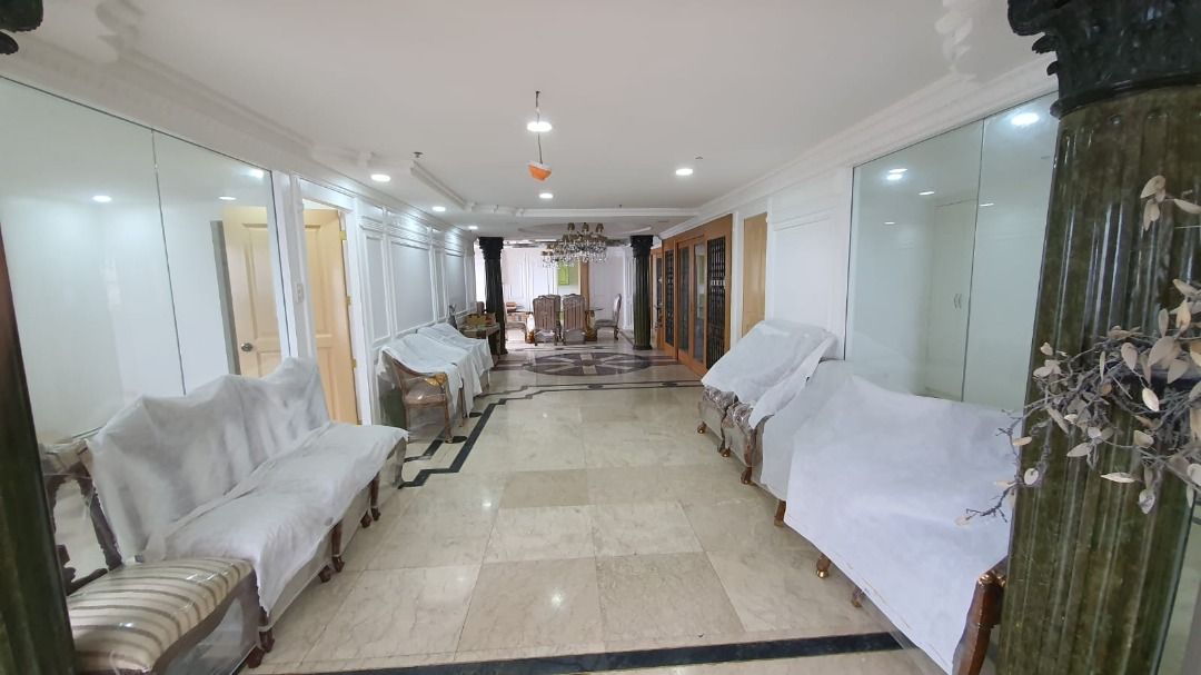 Four 4 Bedrooms For Sale One Beverly Place Greenhills San Juan ...