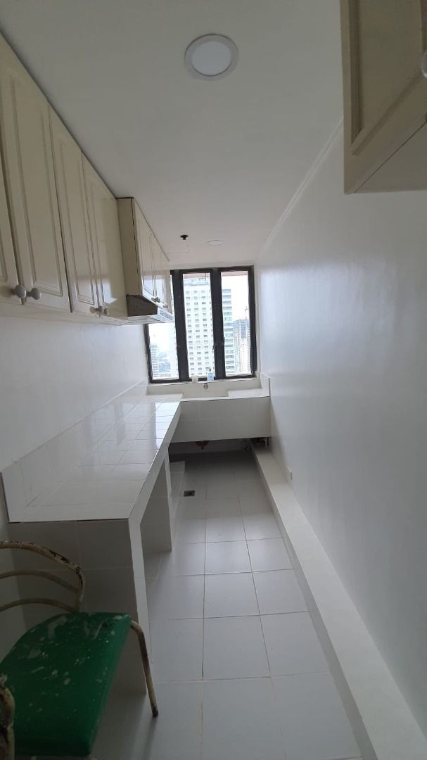 Four 4 Bedrooms For Sale One Beverly Place Greenhills San Juan ...