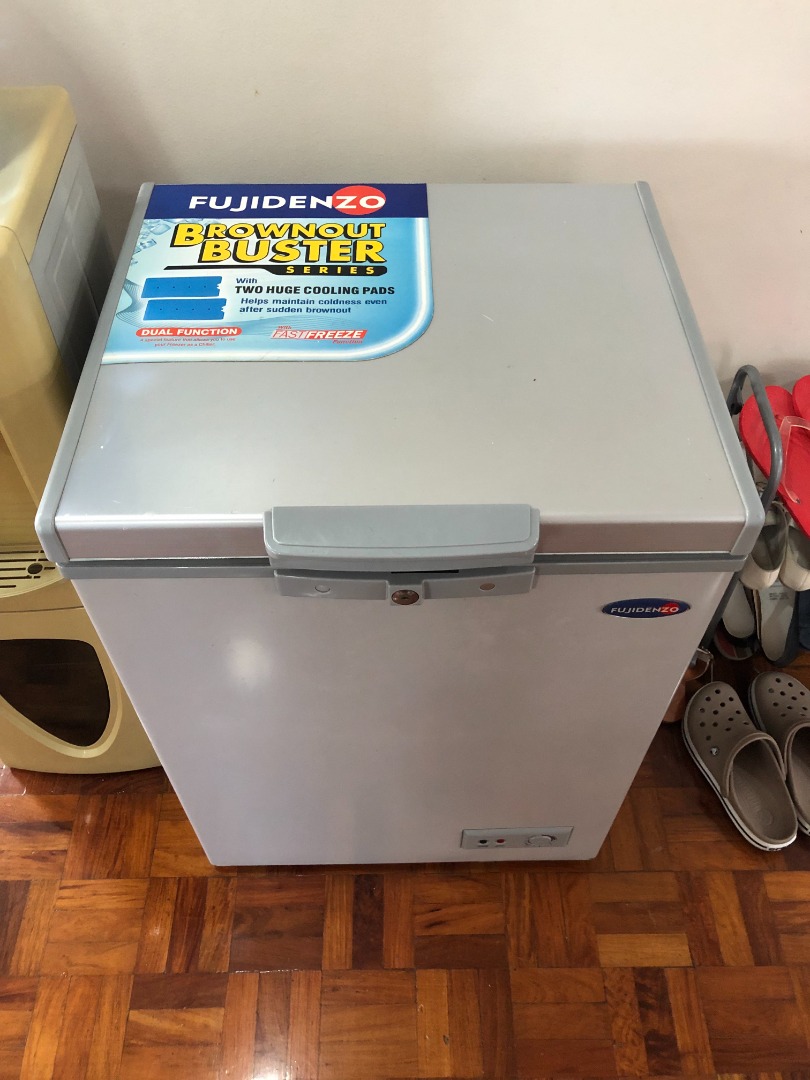 Fujidenzo Dual Function Solid Top Chest Freezer 4 Cu.ft. (FCG-40PDF SL), TV & Home Appliances ...