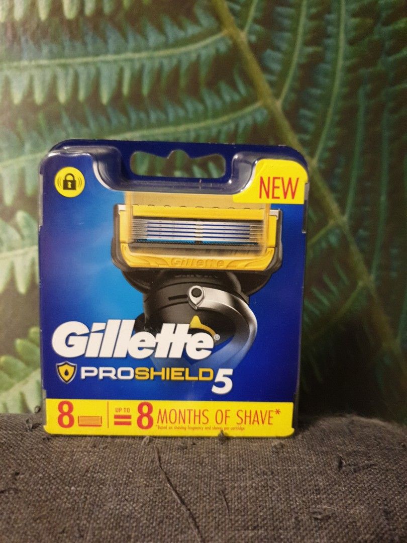 Gillette Fusion Proshield, Beauty & Personal Care, Men's Grooming on ...