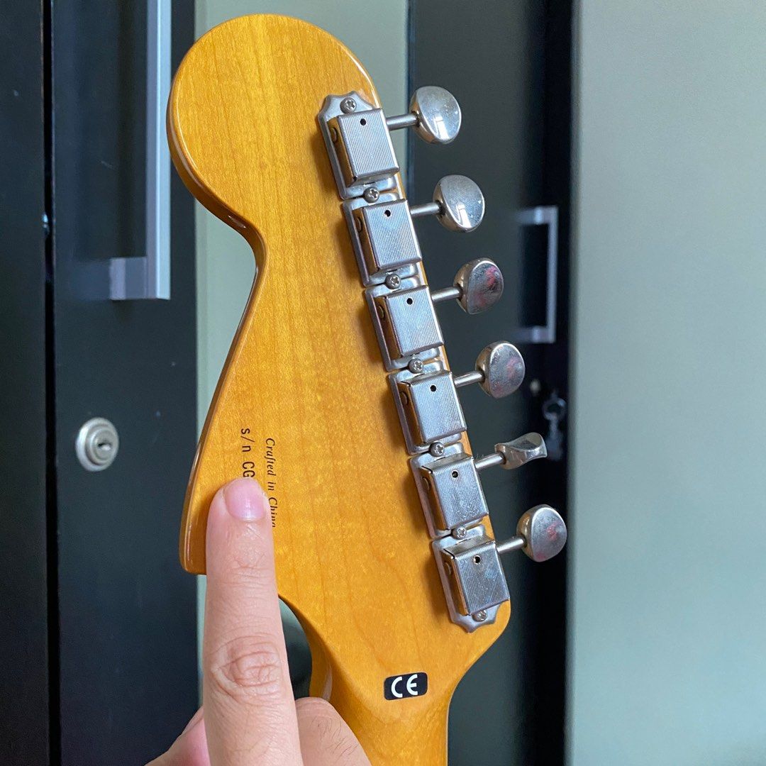 Gitar Fender Modern Player Marauder, not jazzmaster jaguar mustang ...