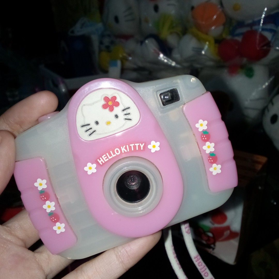 Hello Kitty Camera (untested), Photography, Cameras on Carousell